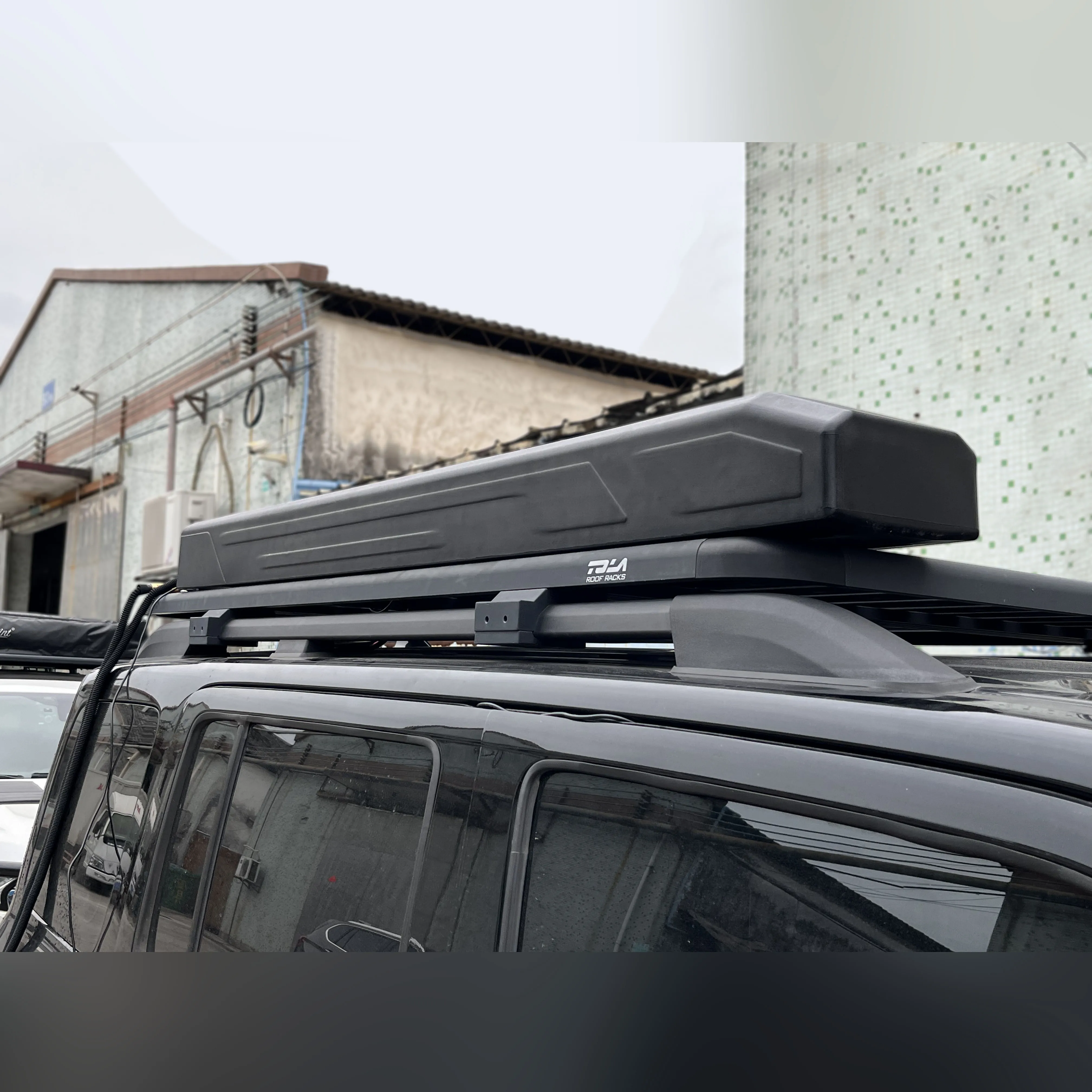 Outdoor-Camping-Equipment-4x4-Offroad-Car-Accessories-Water-Storage ...