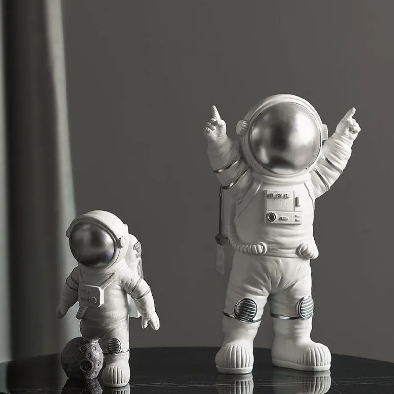 Mini Astronaut Statue