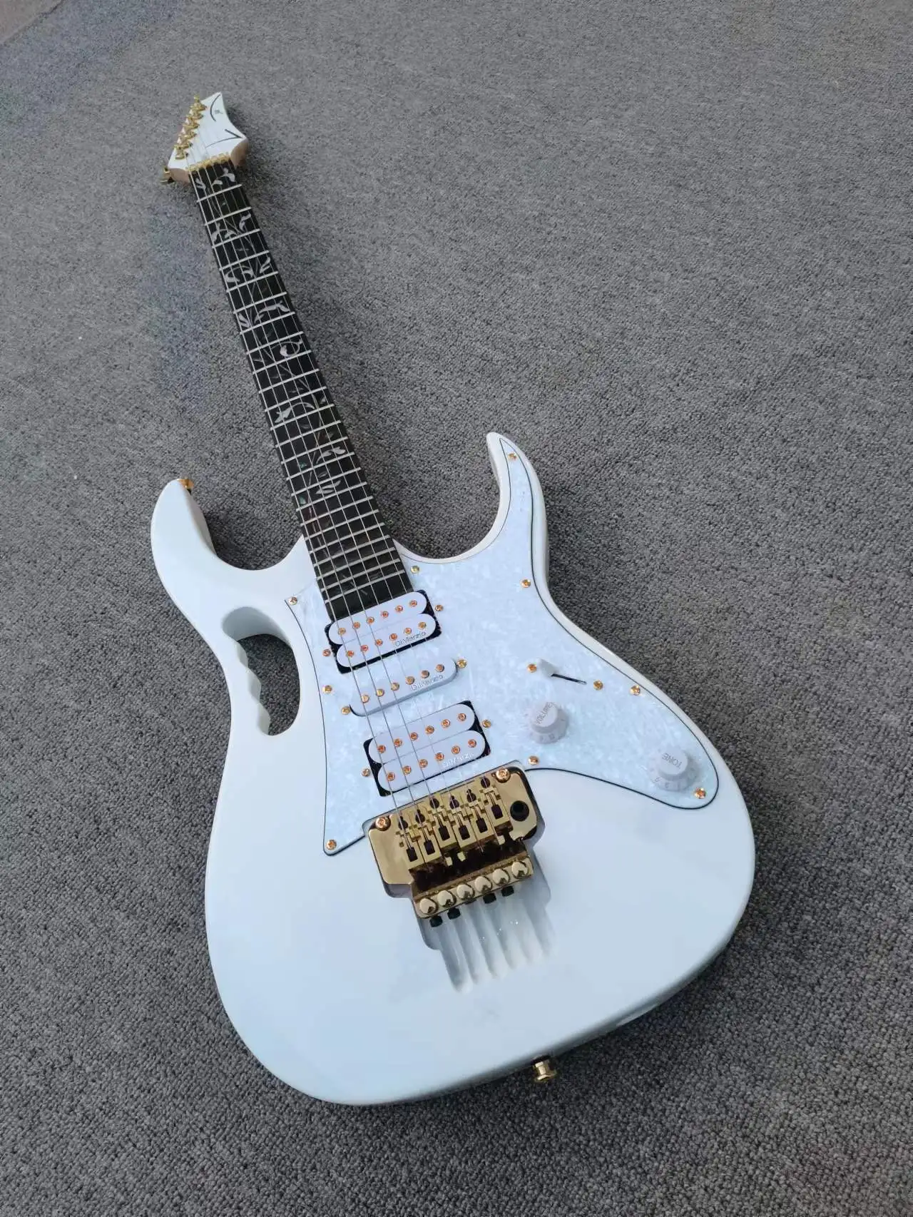 Frete-gr-tis-guitarra-el-trica-de-6-cordas-acess-rios-de-ouro-sistema ...