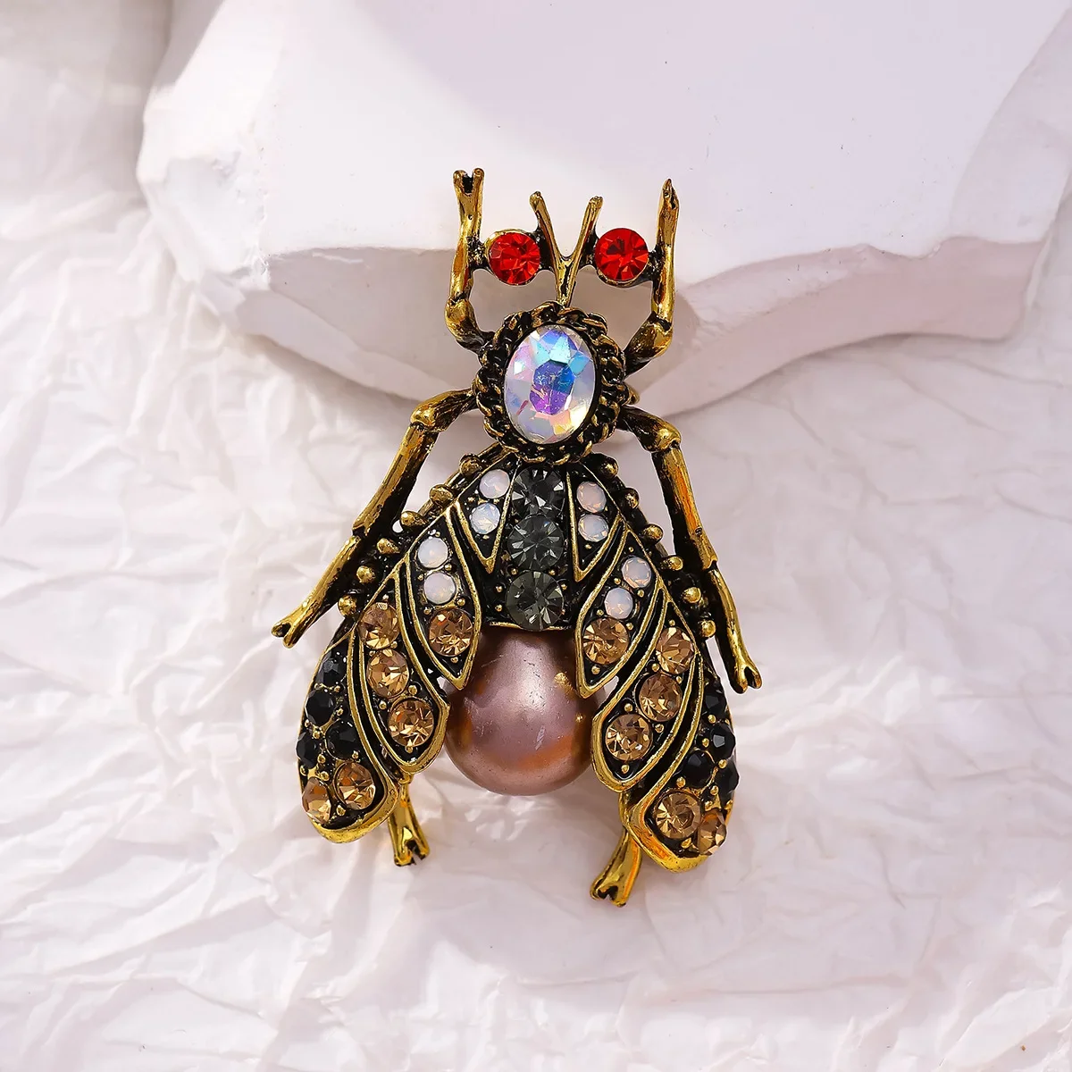 Vintage-Enamel-Insect-Brooch-Funny-Niche-Water-Drill-Moth-Overcoat-Pin ...