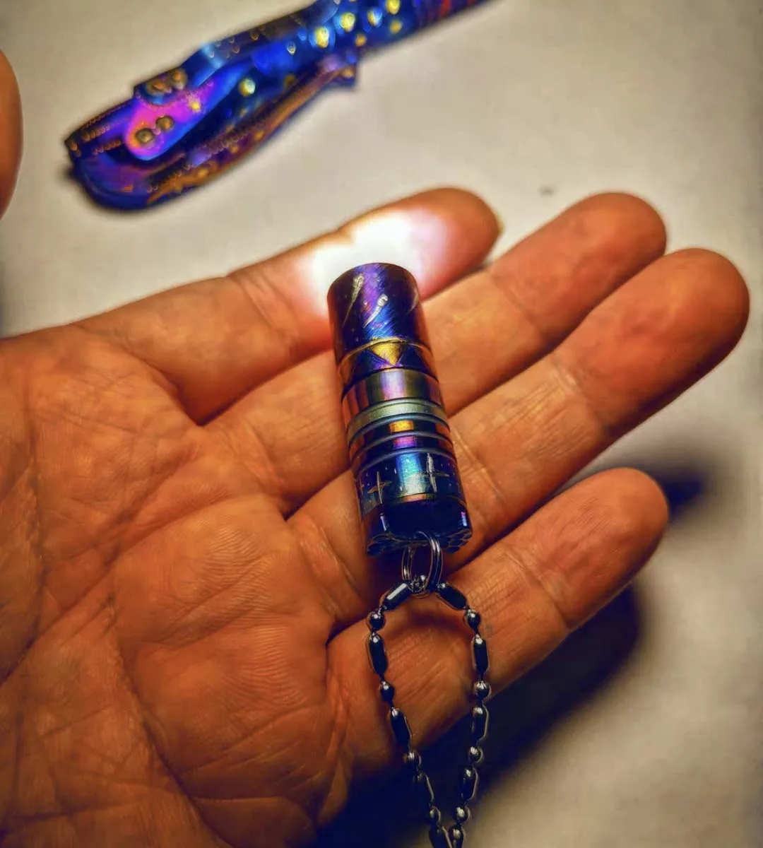 Titanium-MiniFlashlight-Hand-Engraved-Star-EDC-Outdoor-Survival-Mini ...