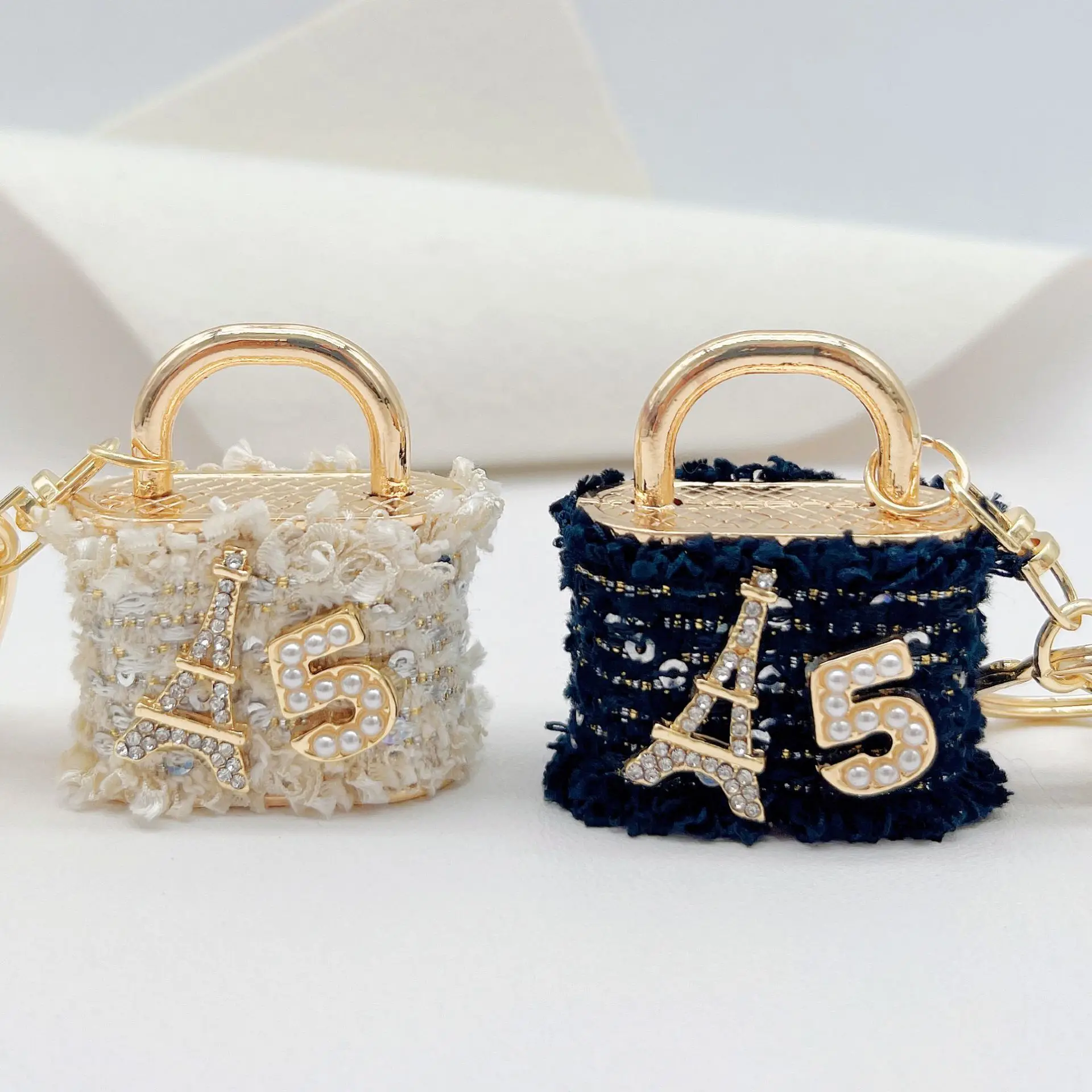 Cute Mini Coin Purses Keychain with Eiffel Tower and Number 5 Small ...