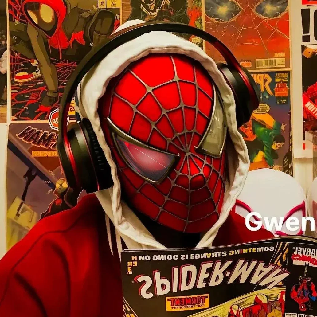 Marvel Electronic Tobey Maguire Spider-Man Mask with Ring Control To ...