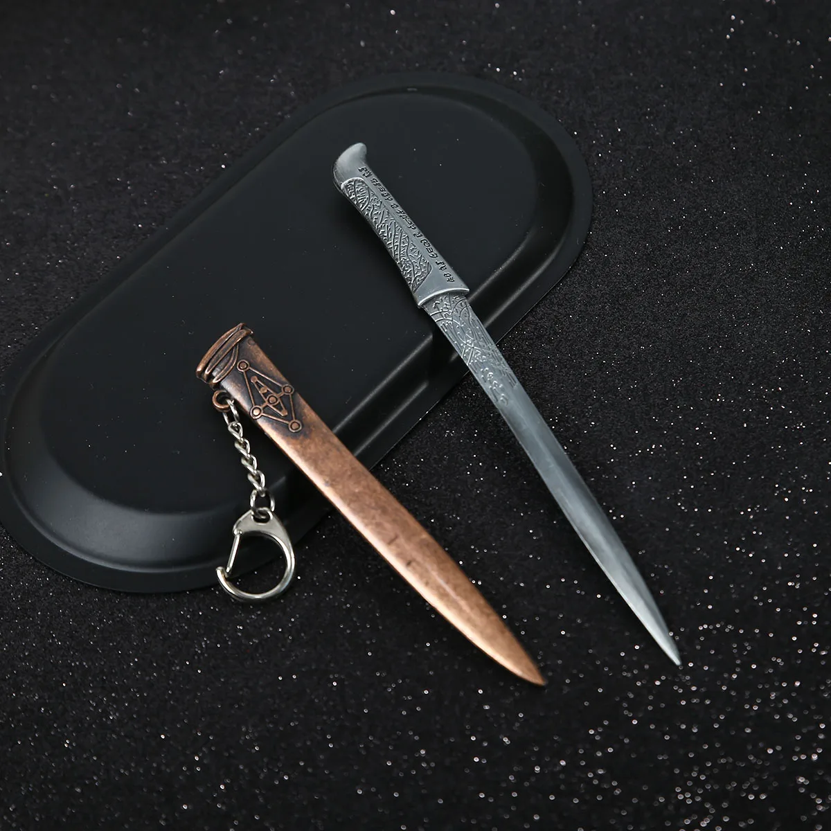 Movie-17cm-DUNE-Sword-Keychains-Sand-Worm-Paul-Atreides-Fremen-Weapon ...