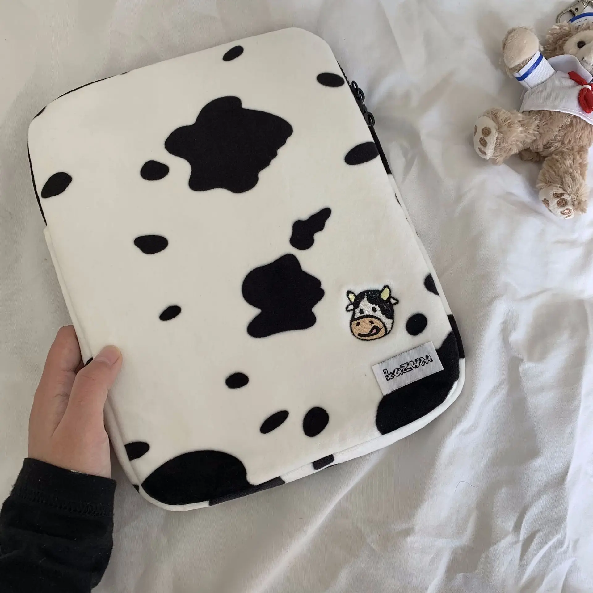 Korea-Cow-Tablet-Case-9-7-10-5-11-12-9-13-13-3-15-Inch.jpg
