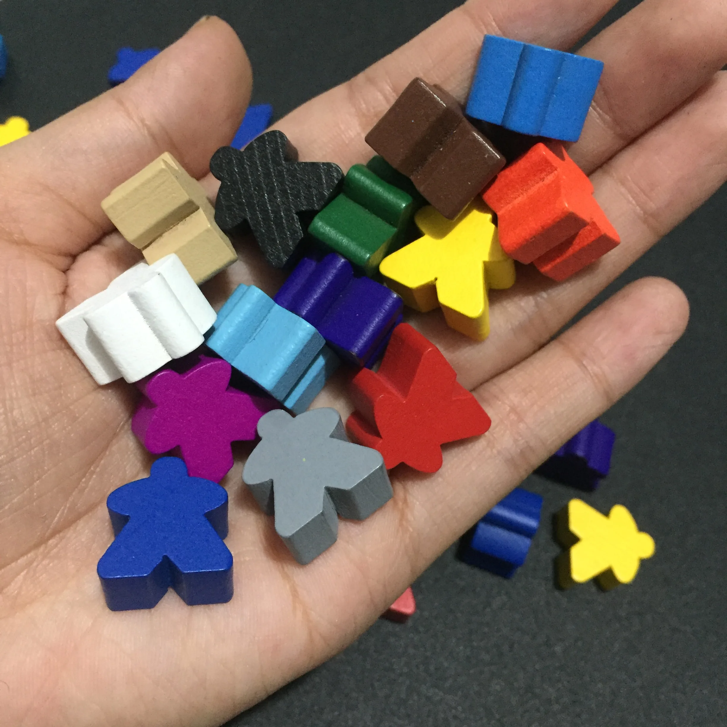100-Wooden-Meeples-14-colors-16mm-Extra-Board-Game-Pawns-Pieces ...