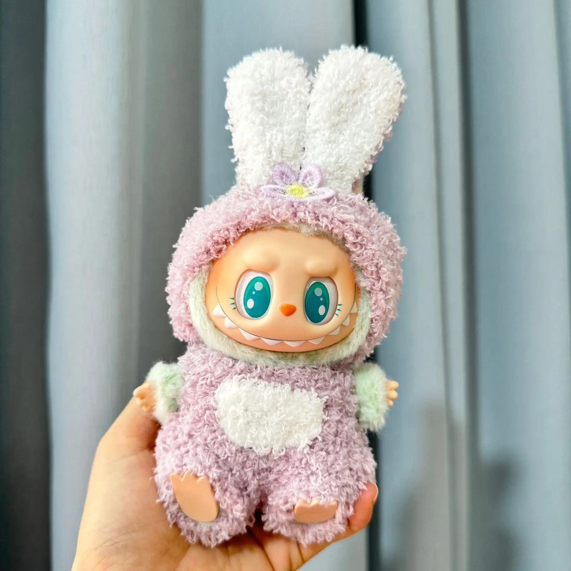 Muñeca colgante de la serie Labubu de primera y segunda generación ...