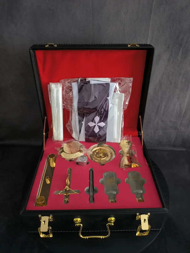 Catholic-Mass-Kit-Includes-Chalice-Paten-Pyx-Crucifix-Sprinkler-2 ...