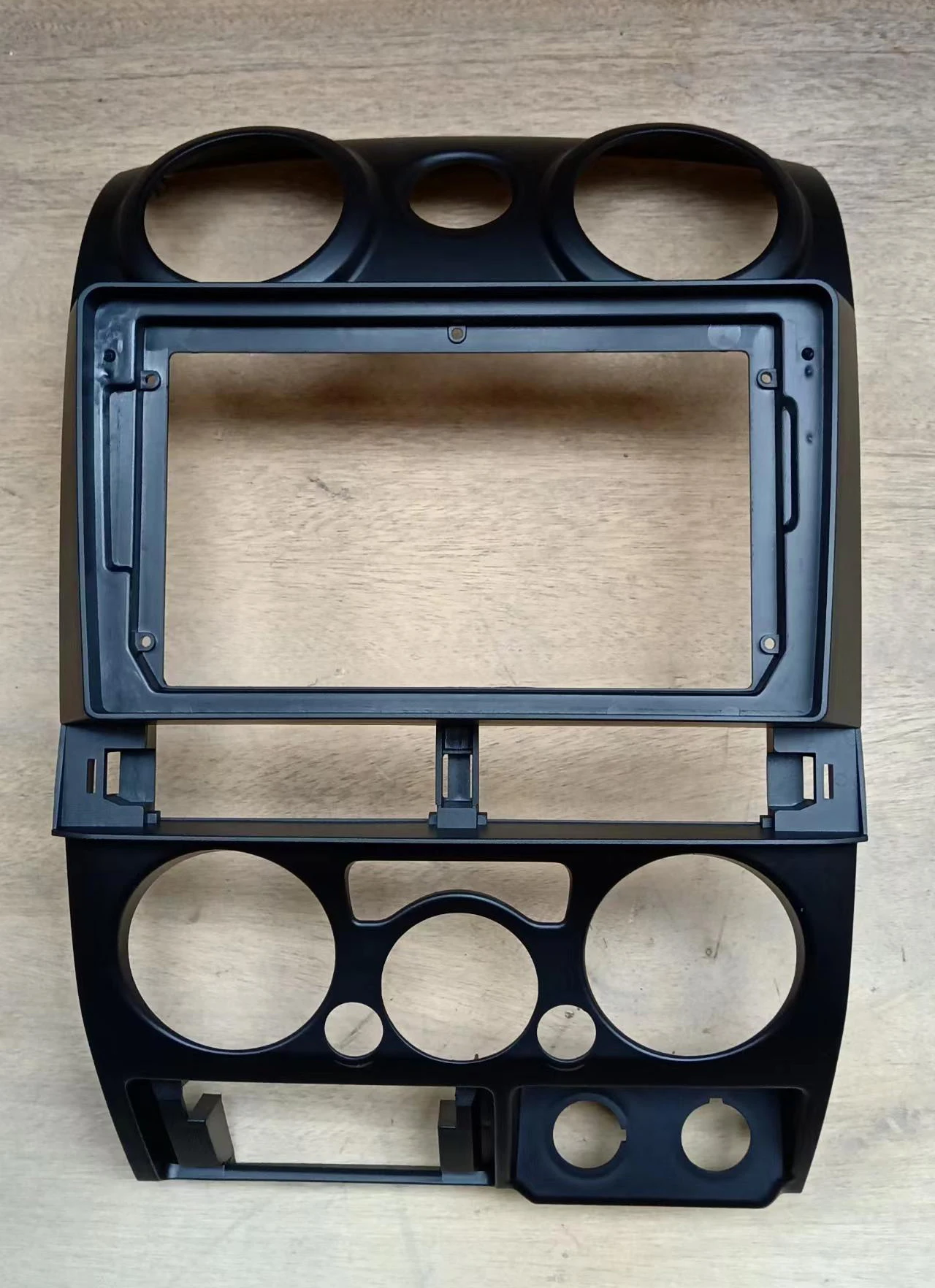 Isuzu Alterra 2022 Interior