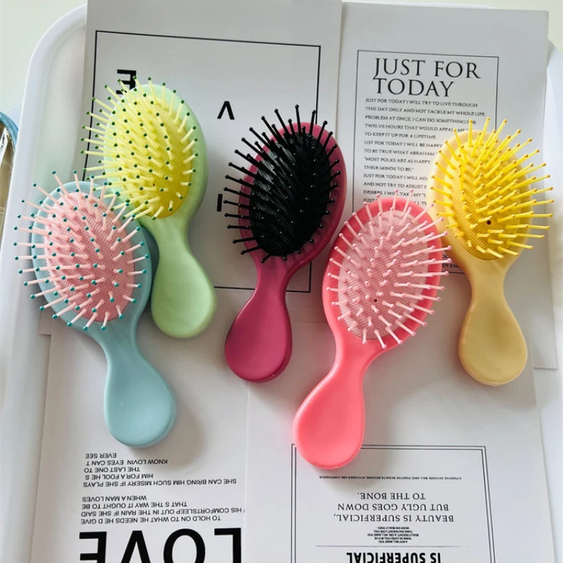 Spongebob Brushing His Hair