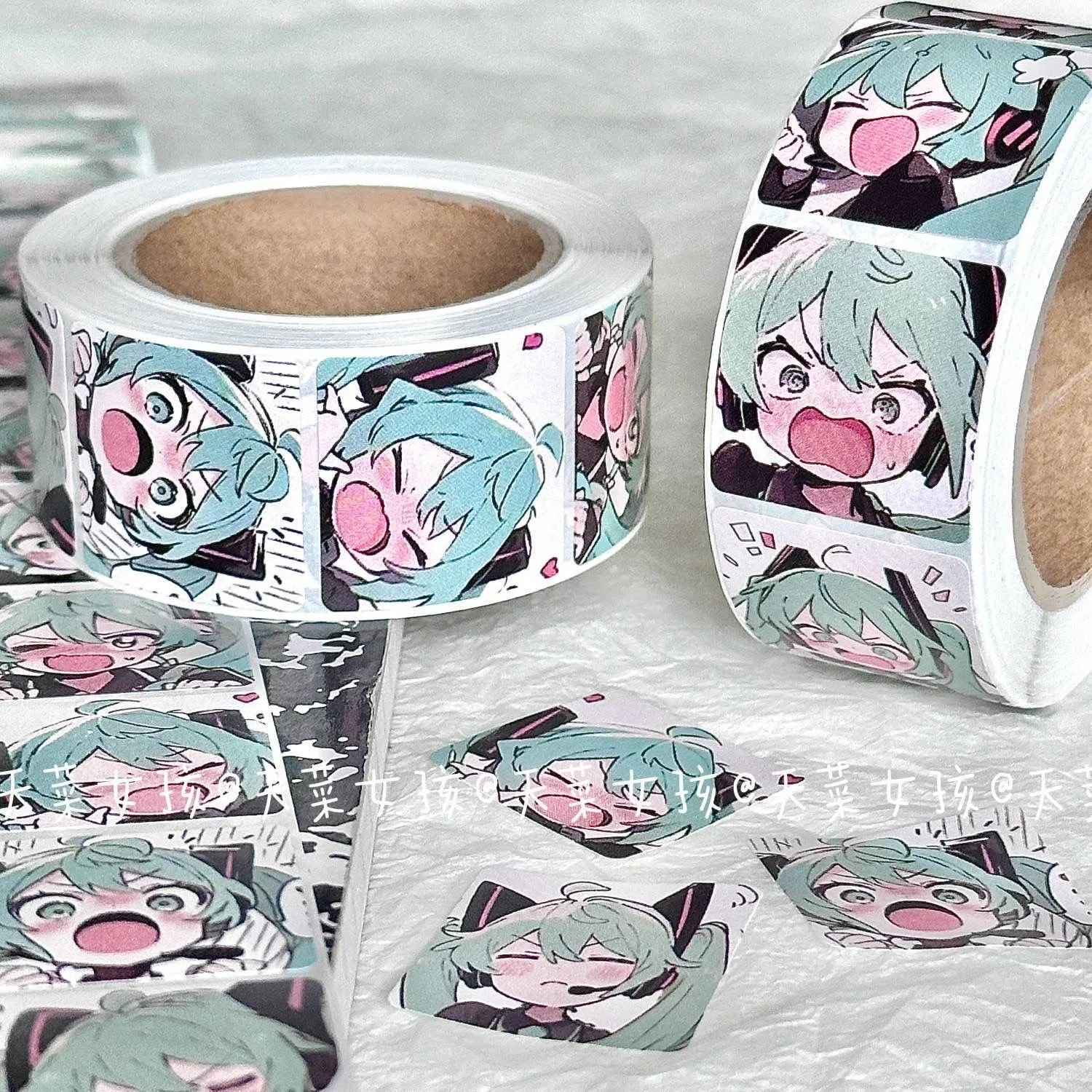 500Pcs-Japanese-Anime-Movies-Around-Hatsune-Miku-Classic-Roll-Stickers ...