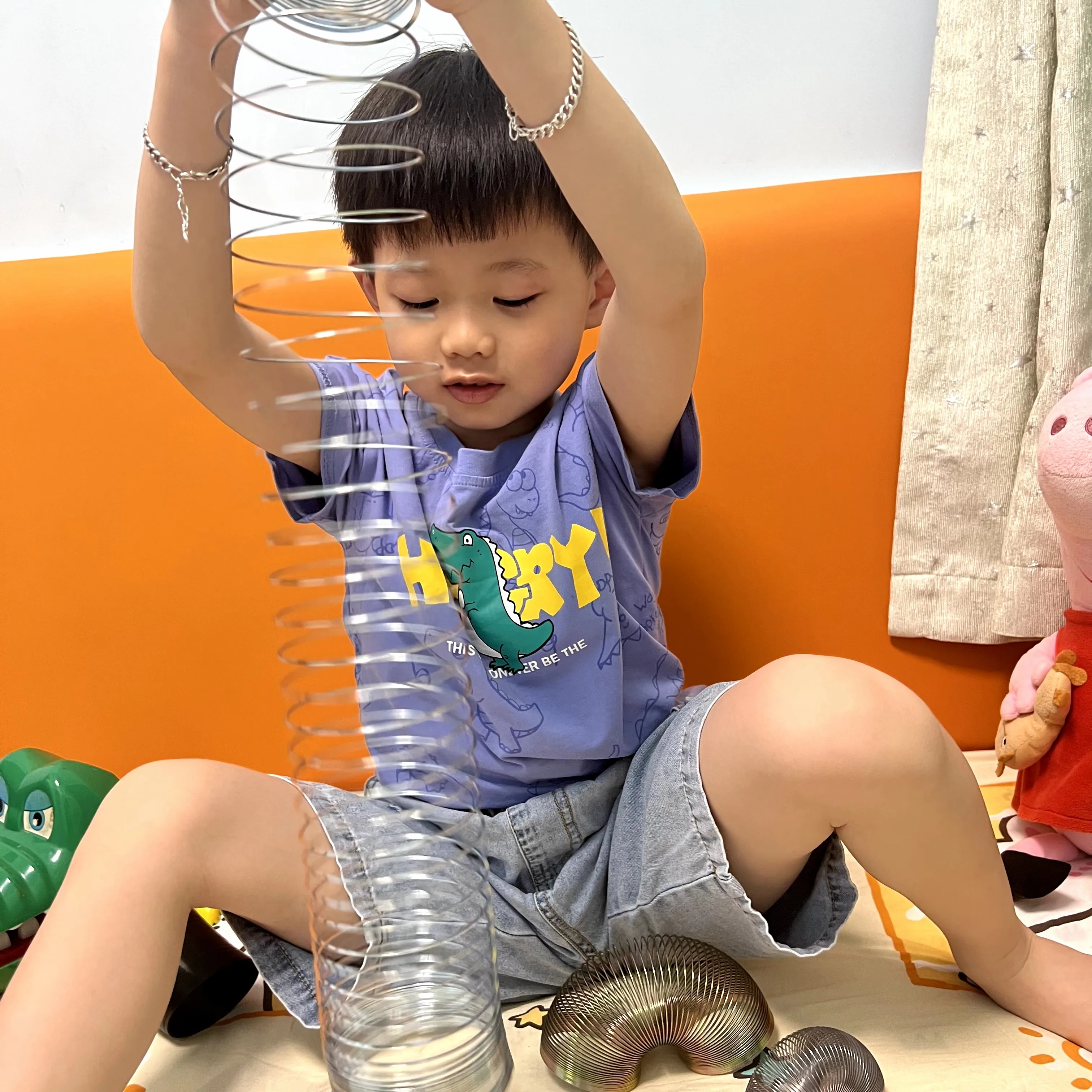 Resortes-de-juguete-educativos-coloridos-de-rendimiento-profesional ...