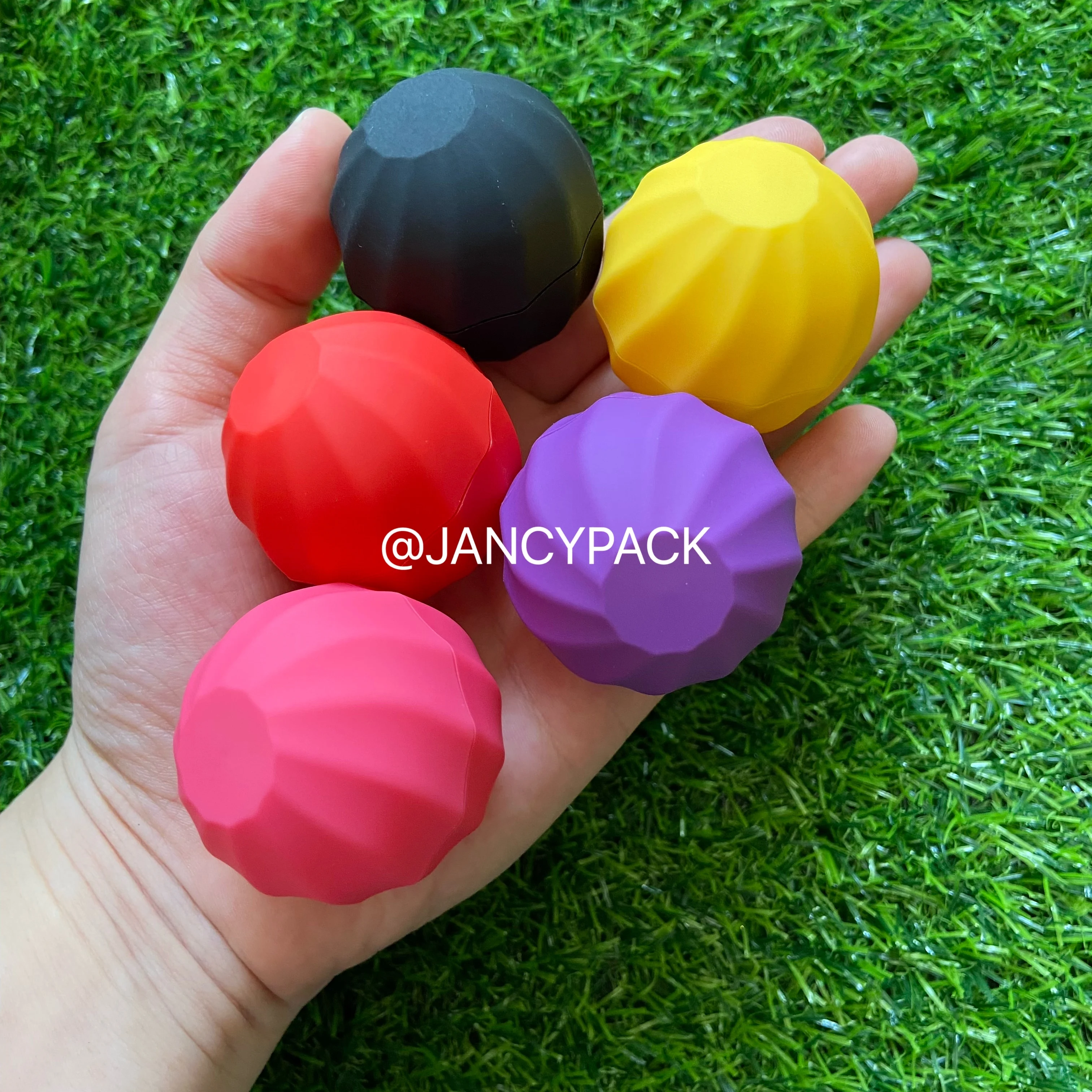 7ml-Empty-Ball-Shape-Plastic-Lip-Balm-Jar-With-Lids-Sphere-Round ...