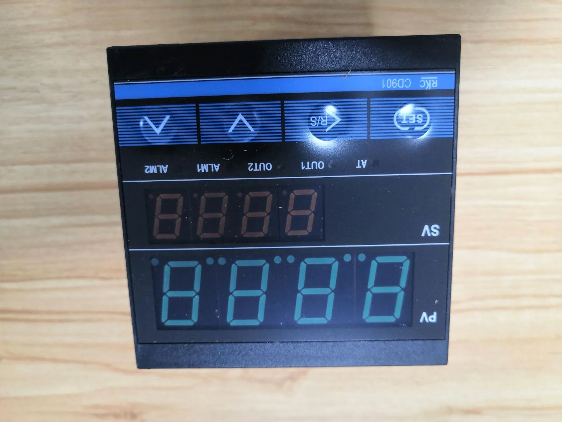 RKC temperature controller CD901 WD08-VN*AN-NN