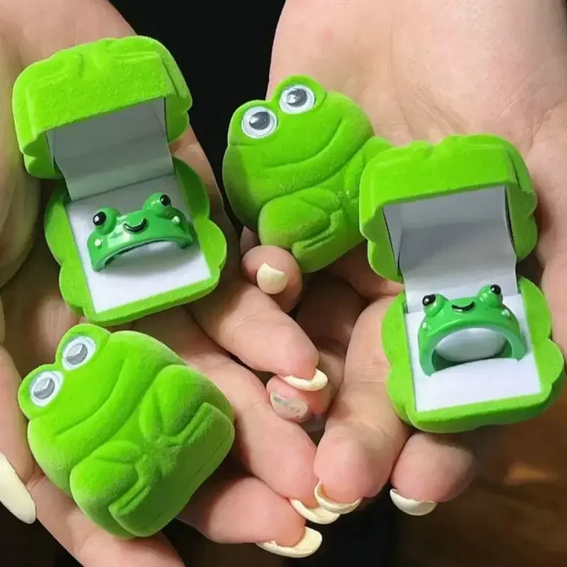 Velvet-Frog-Jewelry-Box-with-Cute-Cartoon-Frog-Rings-Couple-Rings ...