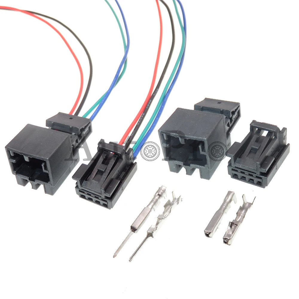1 Set 4 Hole 8k0973754 8k0972994 1670988-1 Auto Lamp Plastic Housing ...