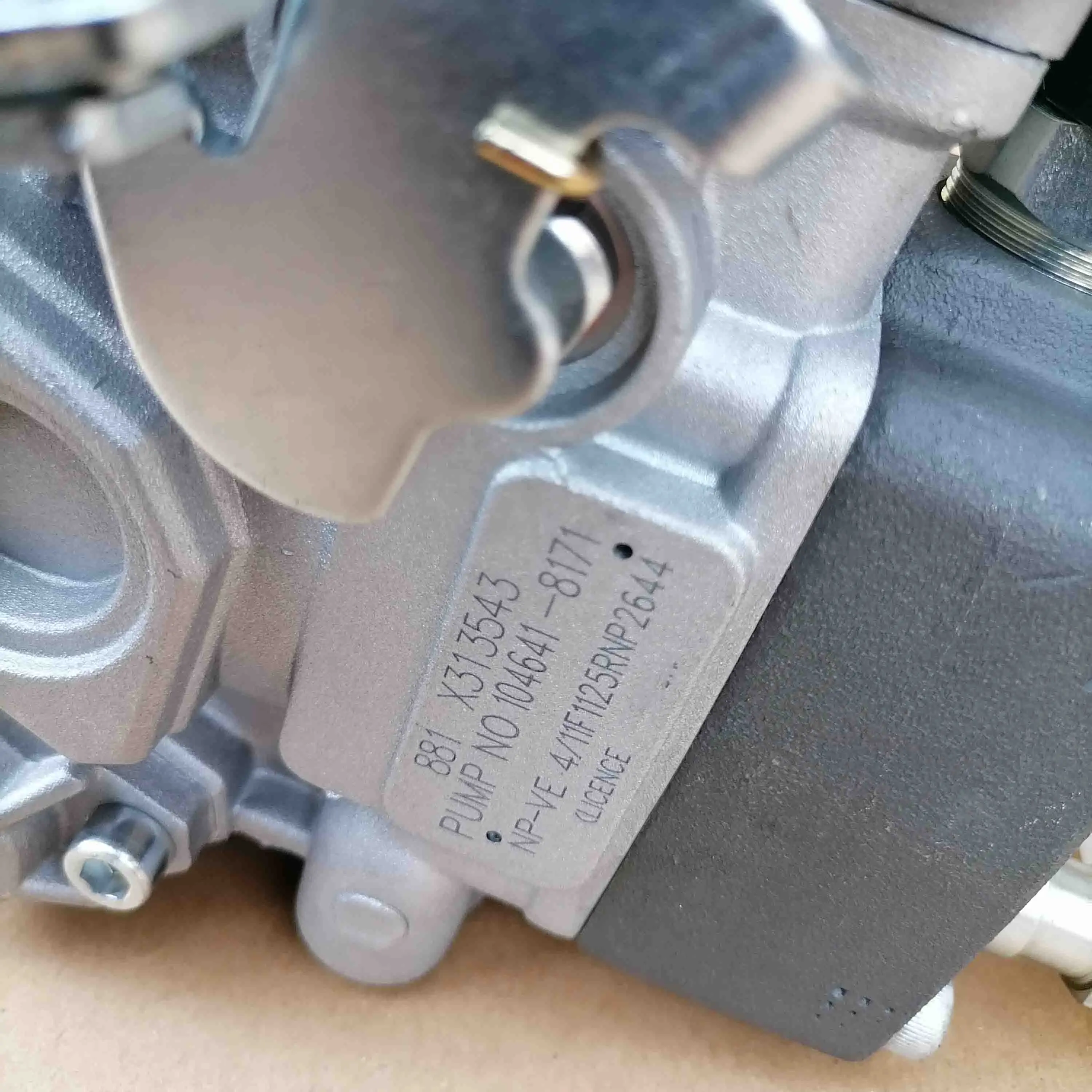 Mitsubishi-forklift-i-in-S4S-dizel-yak-t-pompas-104641-8171-y-ksek-bas ...