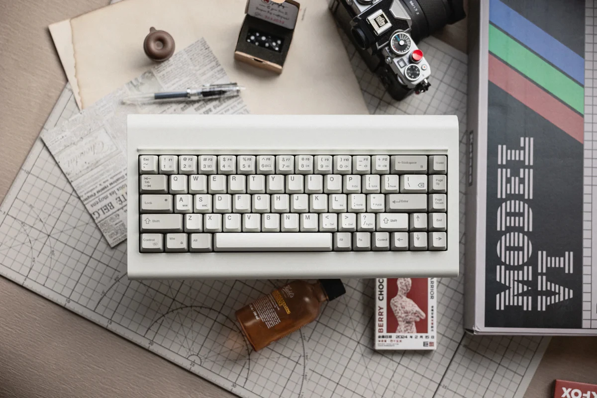 Kataaa Model VI Retro Tri Mode Mechanical Keyboard HMX Customized ...