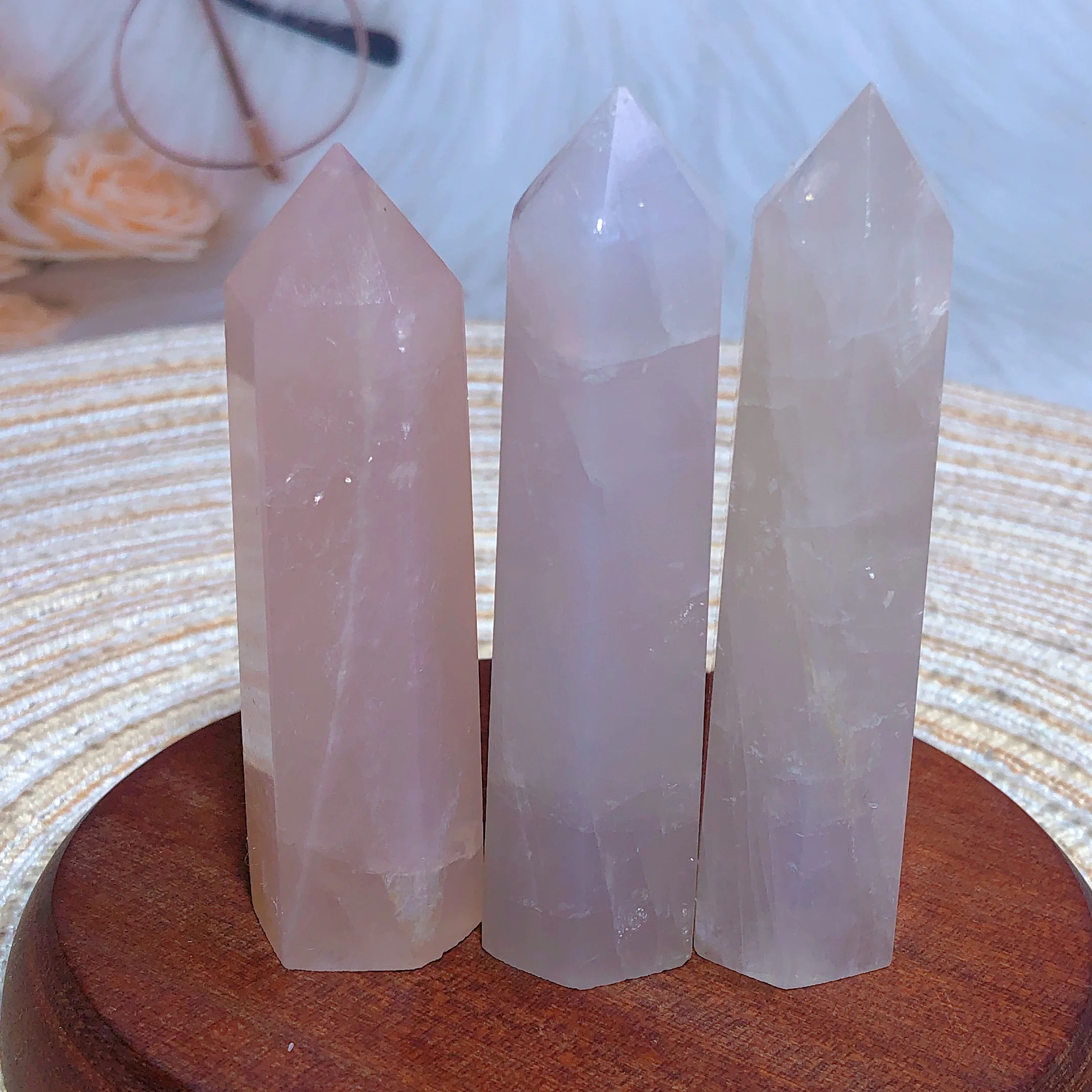 Natural-Crystal-Blue-Rose-Quartz-Tower-Point-Rainbow-High-Quality ...
