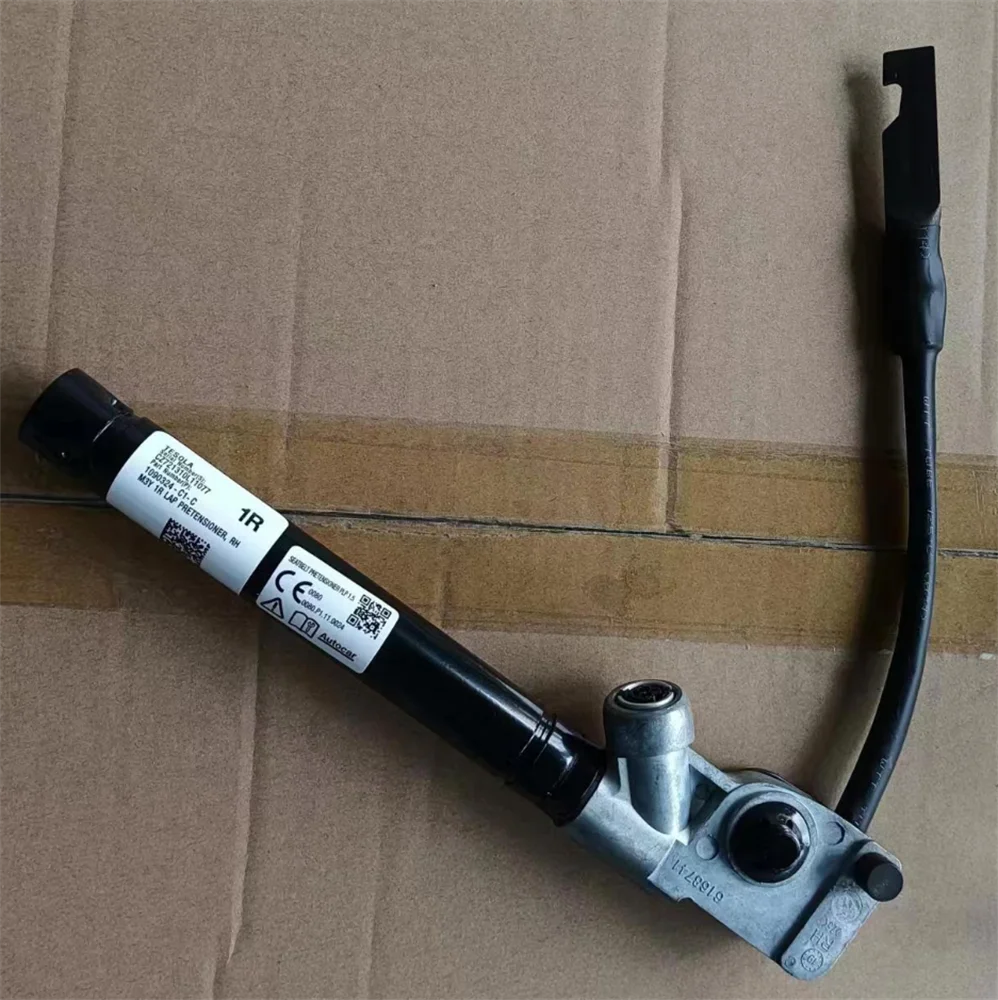 NEW Auto Parts Seat Belt Retainer for Tesla Model 3 Seat Belt Retainer ...