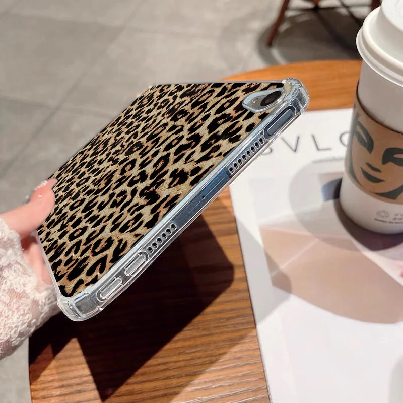 Leopard Print Painting Tablet Case for iPad 5 6 Gen 9.7 (P460)