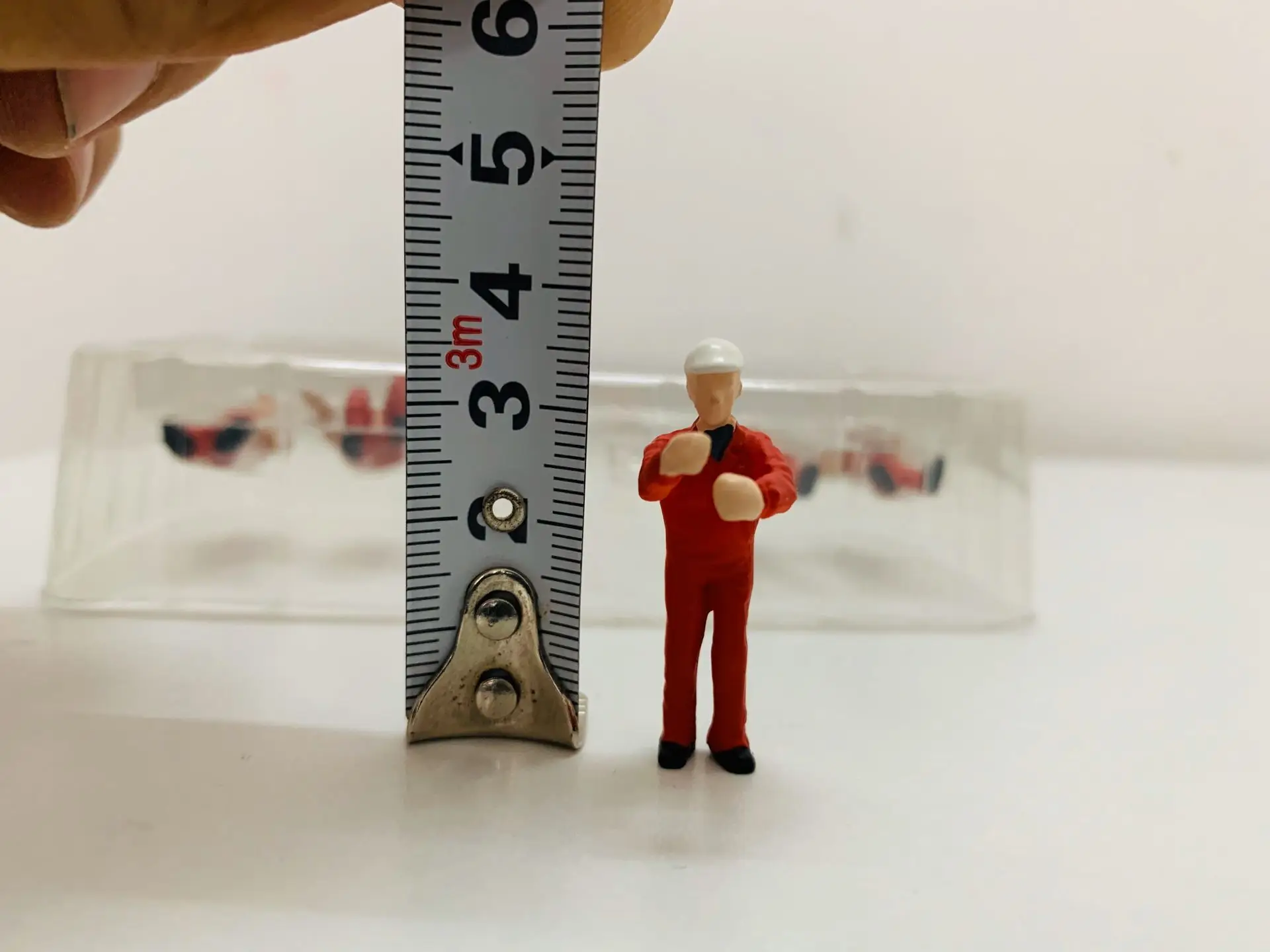 1-50-Scale-Plastic-Model-Engineering-Worker-Figure-3-7CM-1-45-inch-6 ...