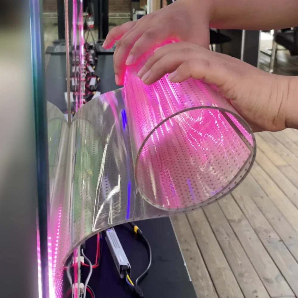 Tela-LED-adesiva-transparente-Filme-flex-vel-Tela-de-cristal-no-vidro ...