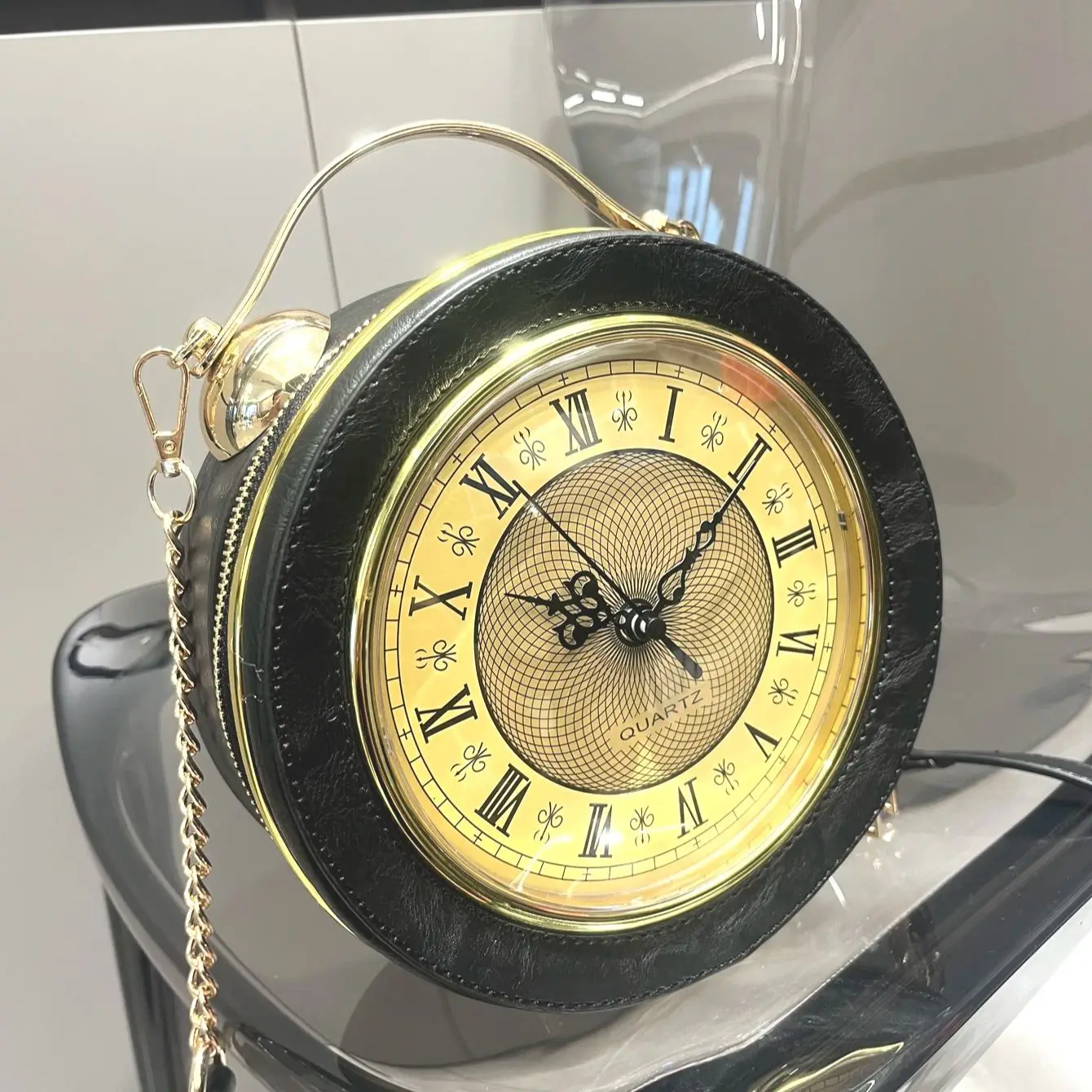Luxury Designer Purses and Handbags Shoulder Bags funny clock-shaped ...