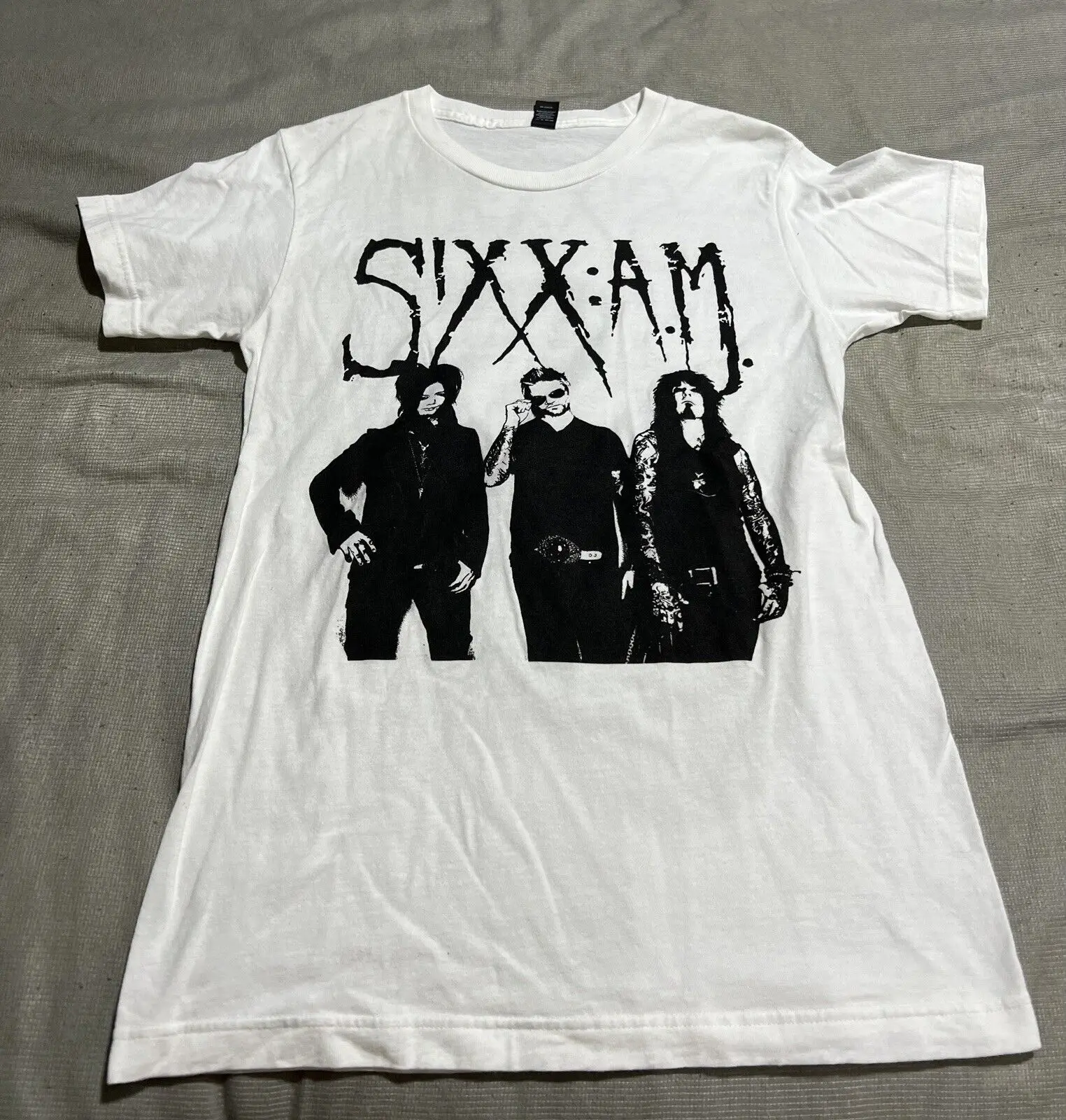 Sixx-AM-Double-Sided-2015-Concert-T-Shirt-Size-Small-long-or-short ...