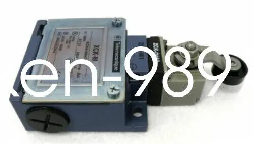 New Schneider XCK-M115 ZCK-D15 ZCK-M1 Limit Switch wh