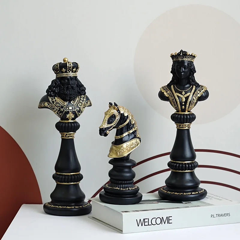 Resin International Chess Pieces Statues Retro King Queen Knight ...