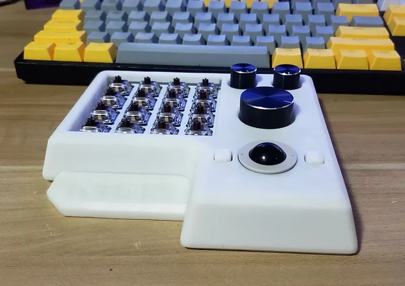 Trackball-keyboard-with-USB-HUB-knob-joystick-mechanical-small-keyboard ...