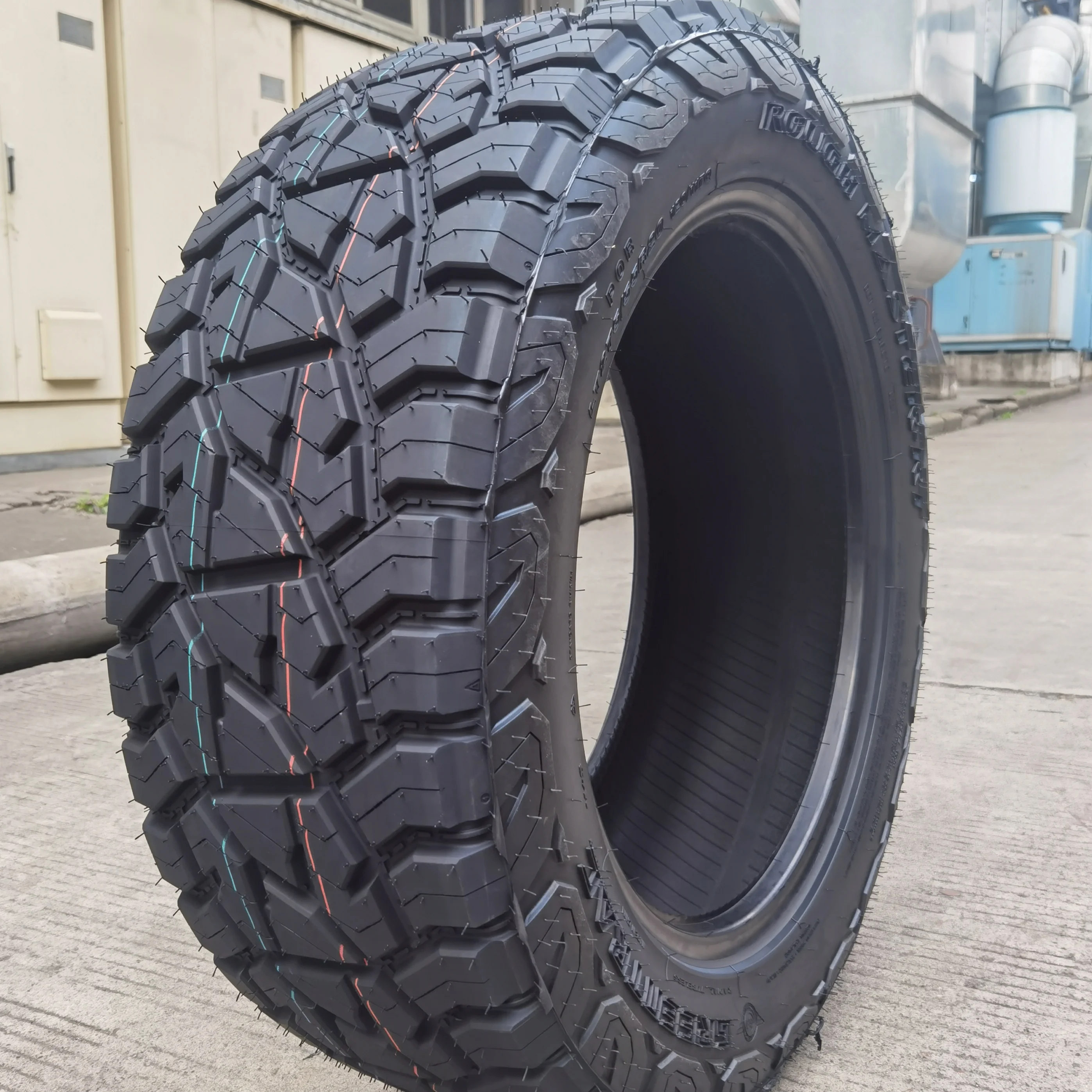 Neum-tico-4x4-MT-31x10-5r15-KT666-con-Saso.jpg