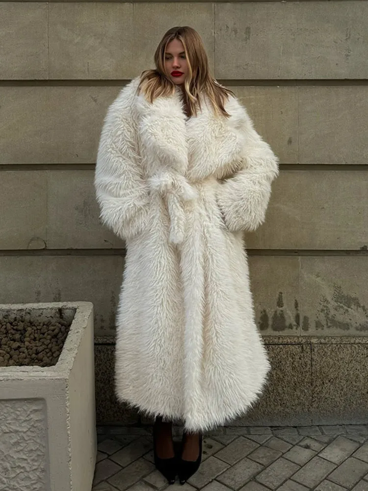 Luxury Women's Winter Coat Fashion White Turn-down Collar Female Faux ...