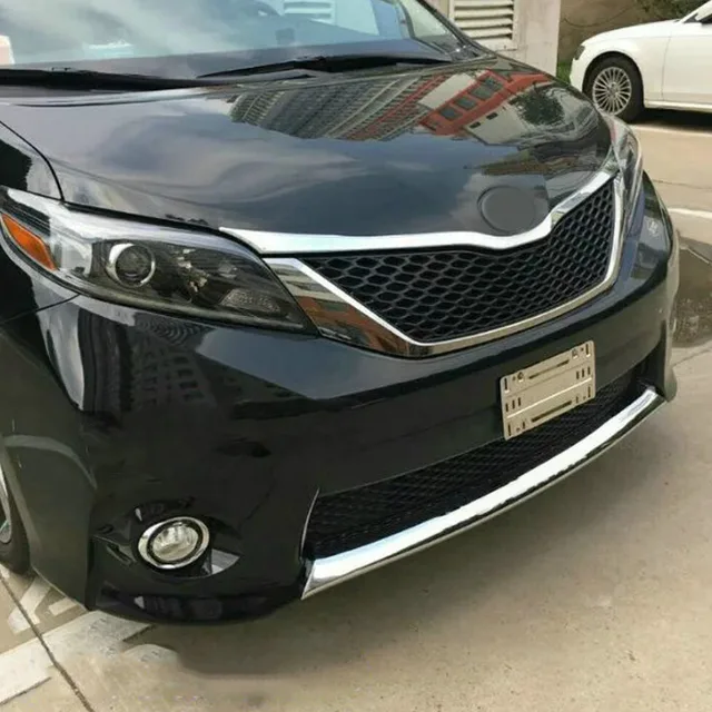 Toyota Sienna Grill