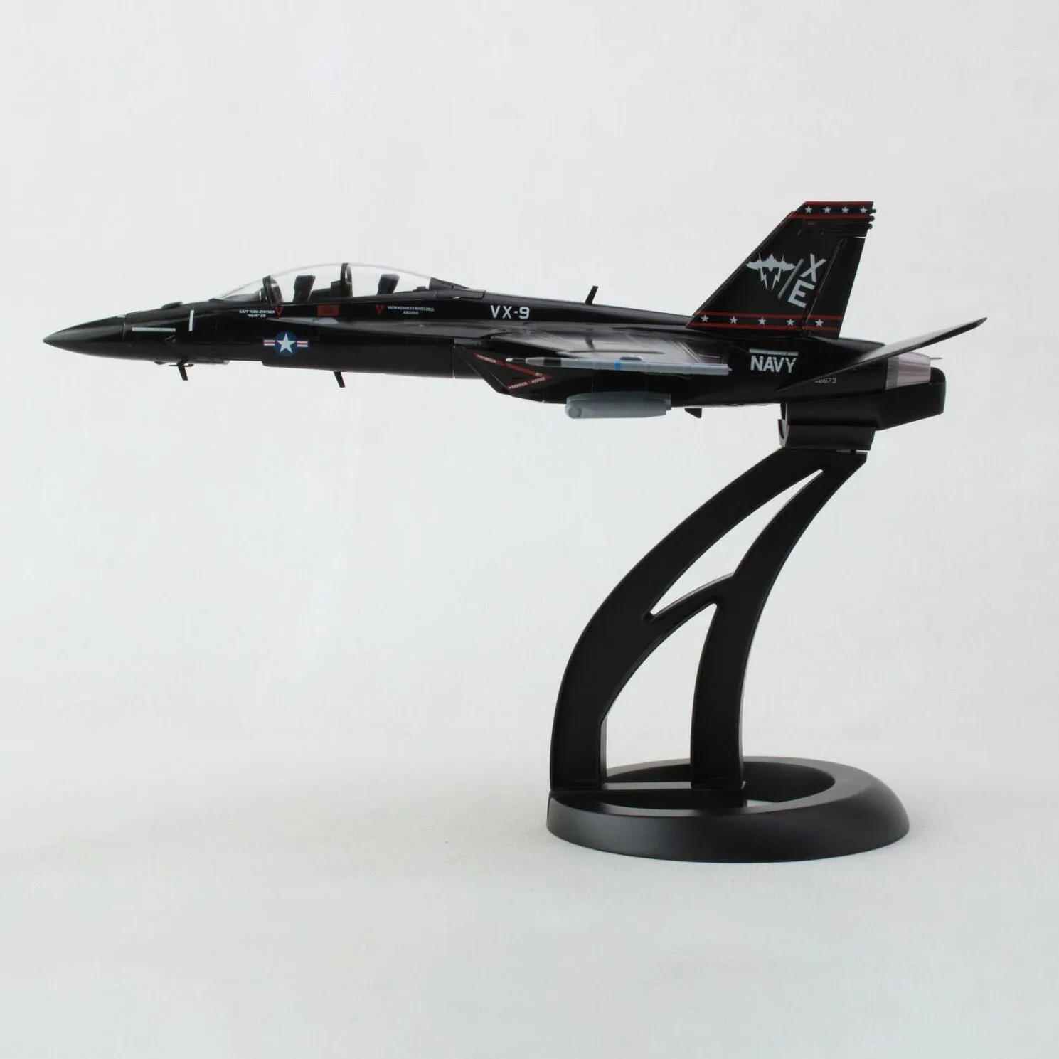 GeminiJets-GAUSN10004-McDonnell-Douglas-F-A-18F-Hornet-US-Navy-VX-9 ...