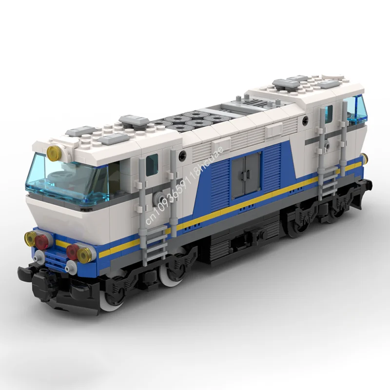453PCS MOC Transporter A 6-studs Wide Minifigure Scale Diesel Cargo ...