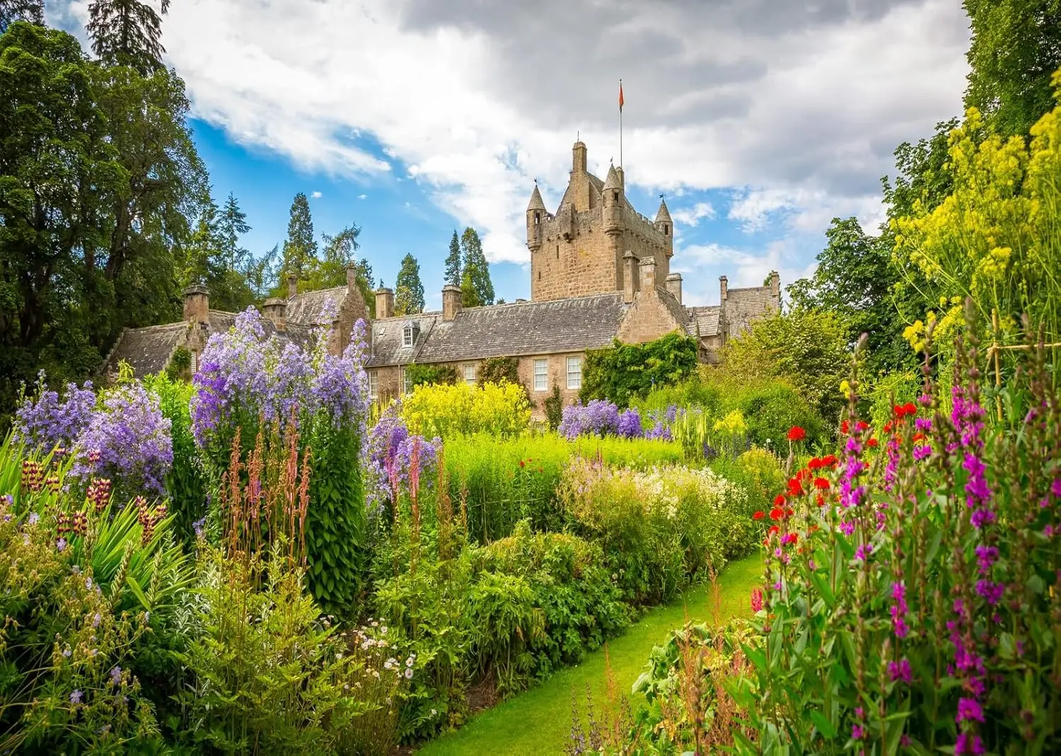 Scotland Cotto Castle Romantic European Castle Flower Garden Travel ...