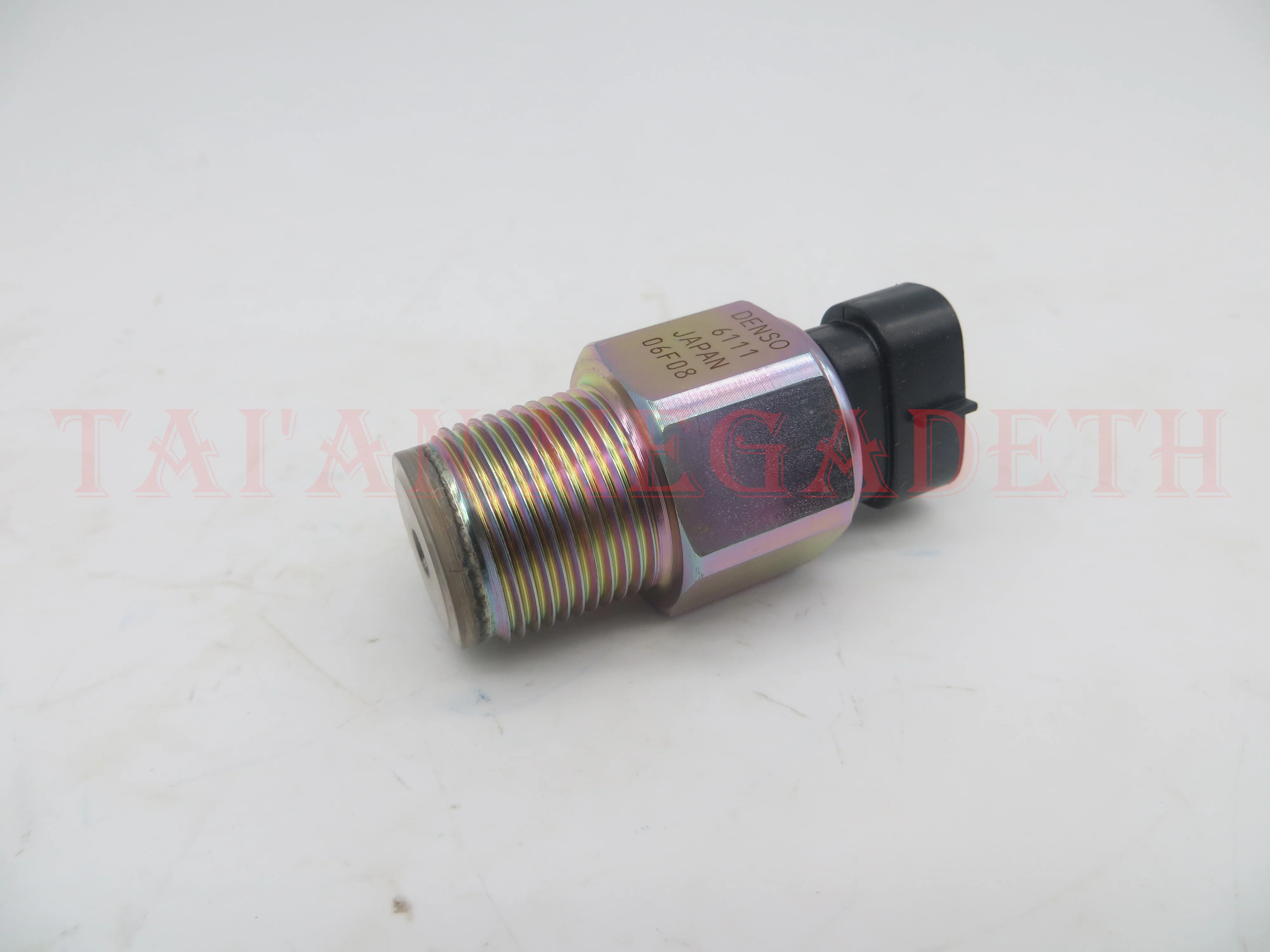 Genuine-New-Diesel-Fuel-High-Pressure-Sensor-499000-6111-31441-45710.jpg