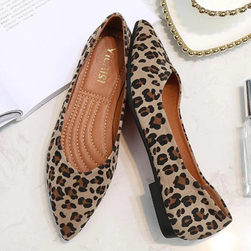 Pointed Toe Leopard Flats