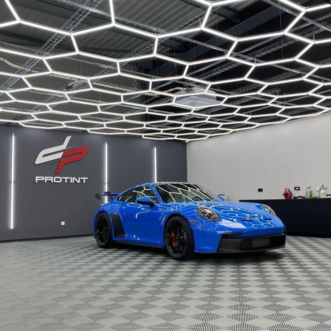 Custom-Garage-Detailing-Light-Car-Workshop-Repair-Maintenance-Shop ...