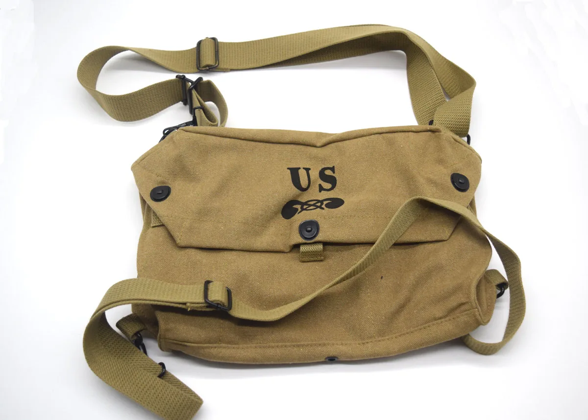 WWII-U-S-ARMY-LIGHTWEIGHT-SERVICE-GAS-MASK-BAG-khaki-Color.jpg