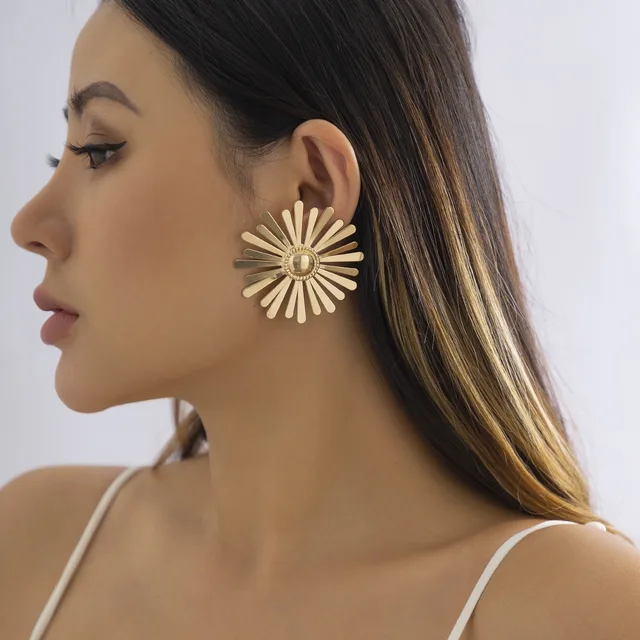 Daisy Grande's Instagram, Twitter & Facebook on IDCrawl