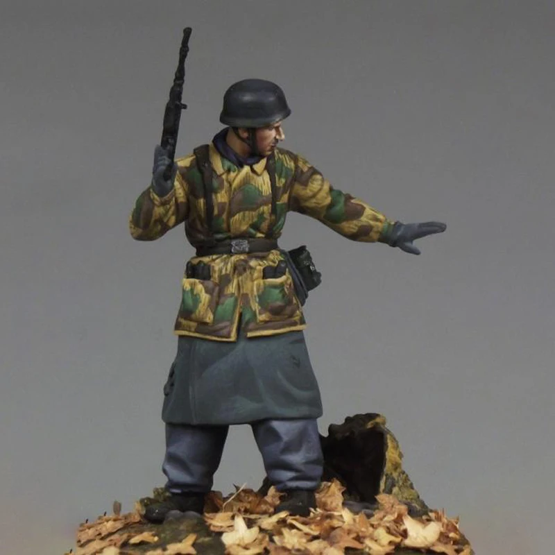 1-35-Resin-Model-Figure-Kits-GK-One-People-Military-Theme-Unassembled ...