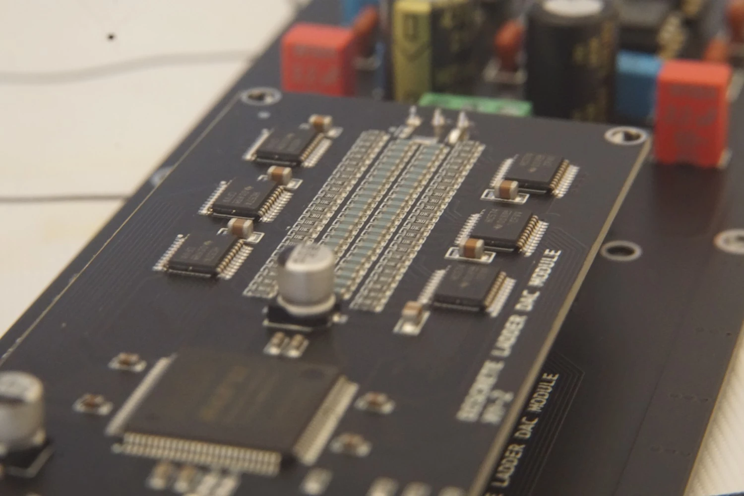 2022 Latest R2R discrete resistance ladder complementary decoding DAC ...