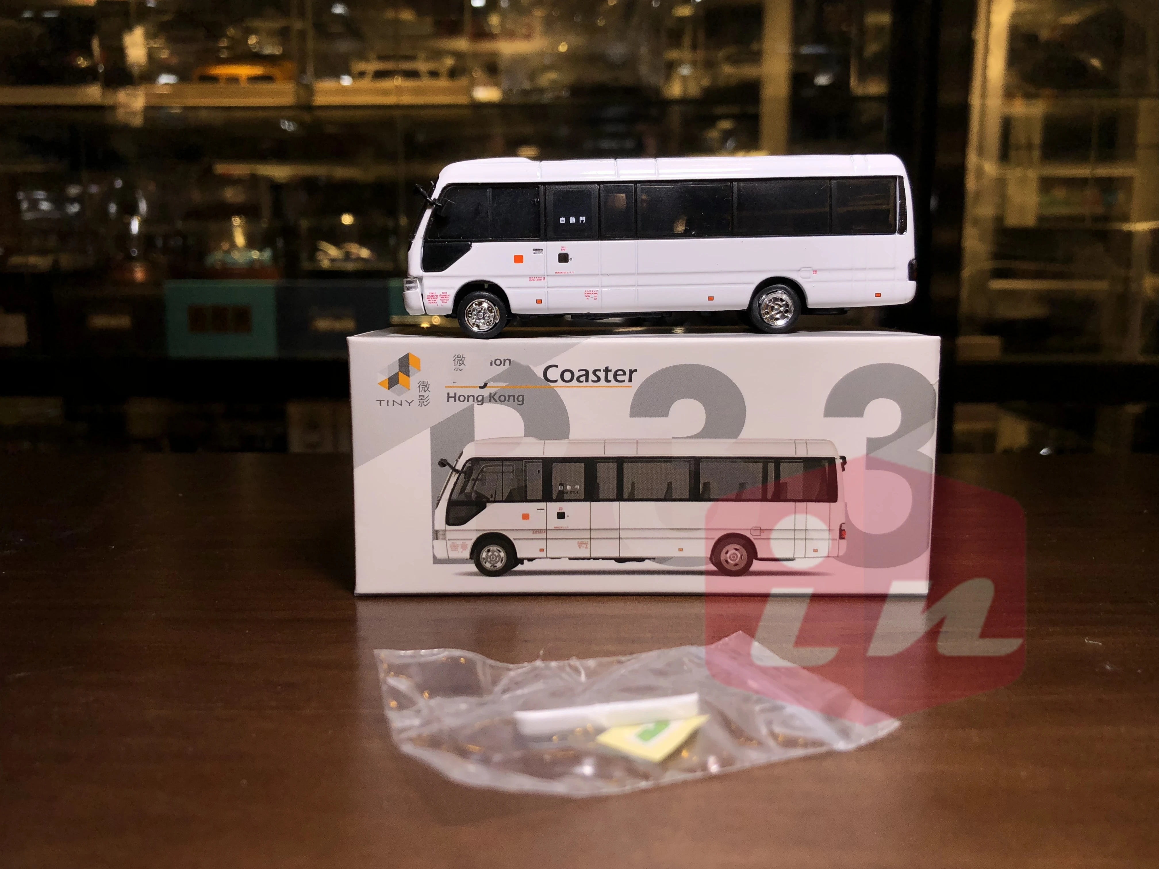 Pequeño posavasos P33 Hong Kong DieCast Model Collection Limited ...