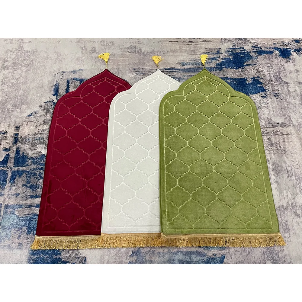 Prayer-Mats-for-Muslim-Ramadan-Flannel-Carpet-Worship-Kneel-Embossing ...