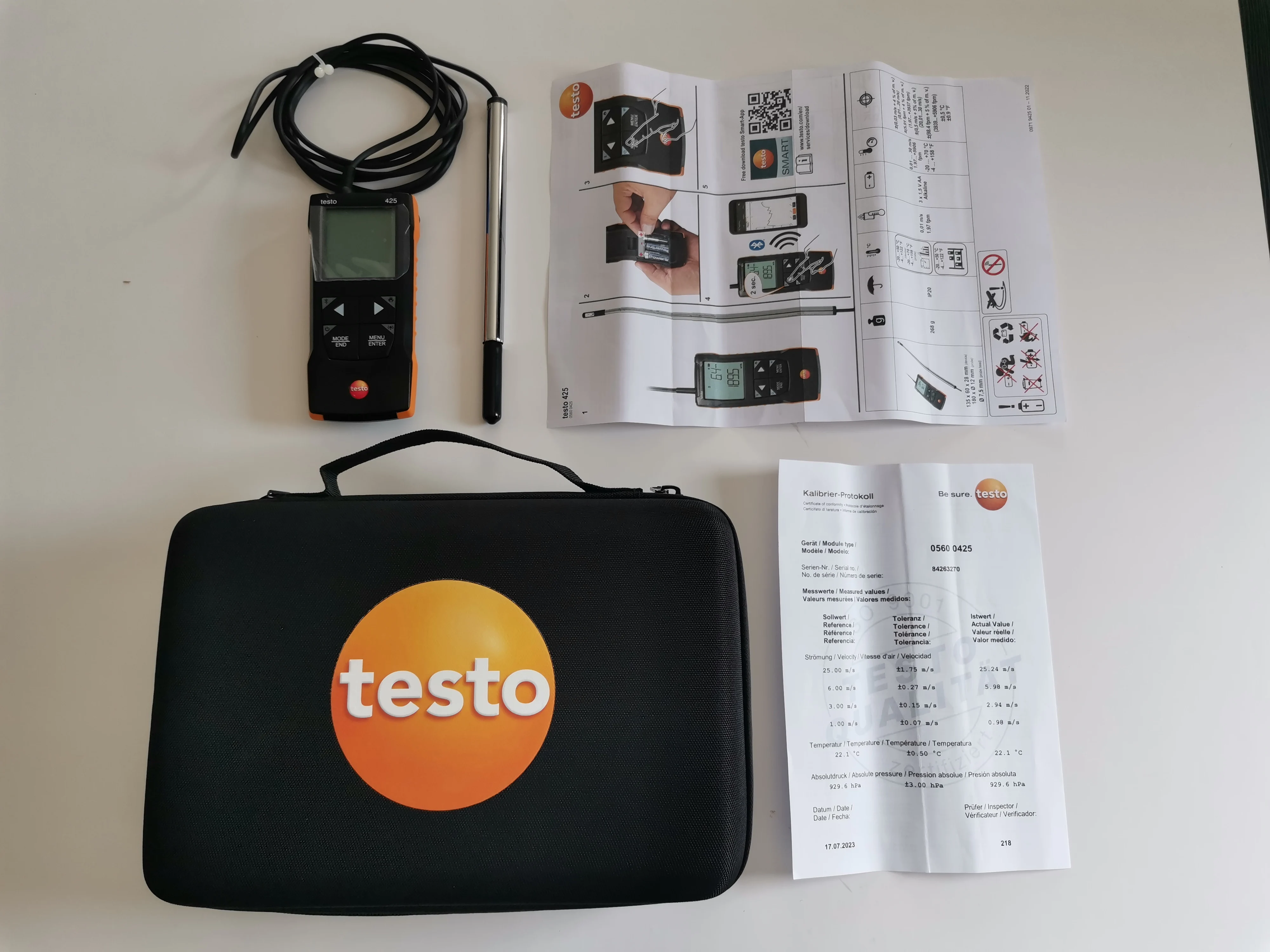 Testo-425-Digital-hot-wire-anemometer-with-App-connection-0563-0425.jpg