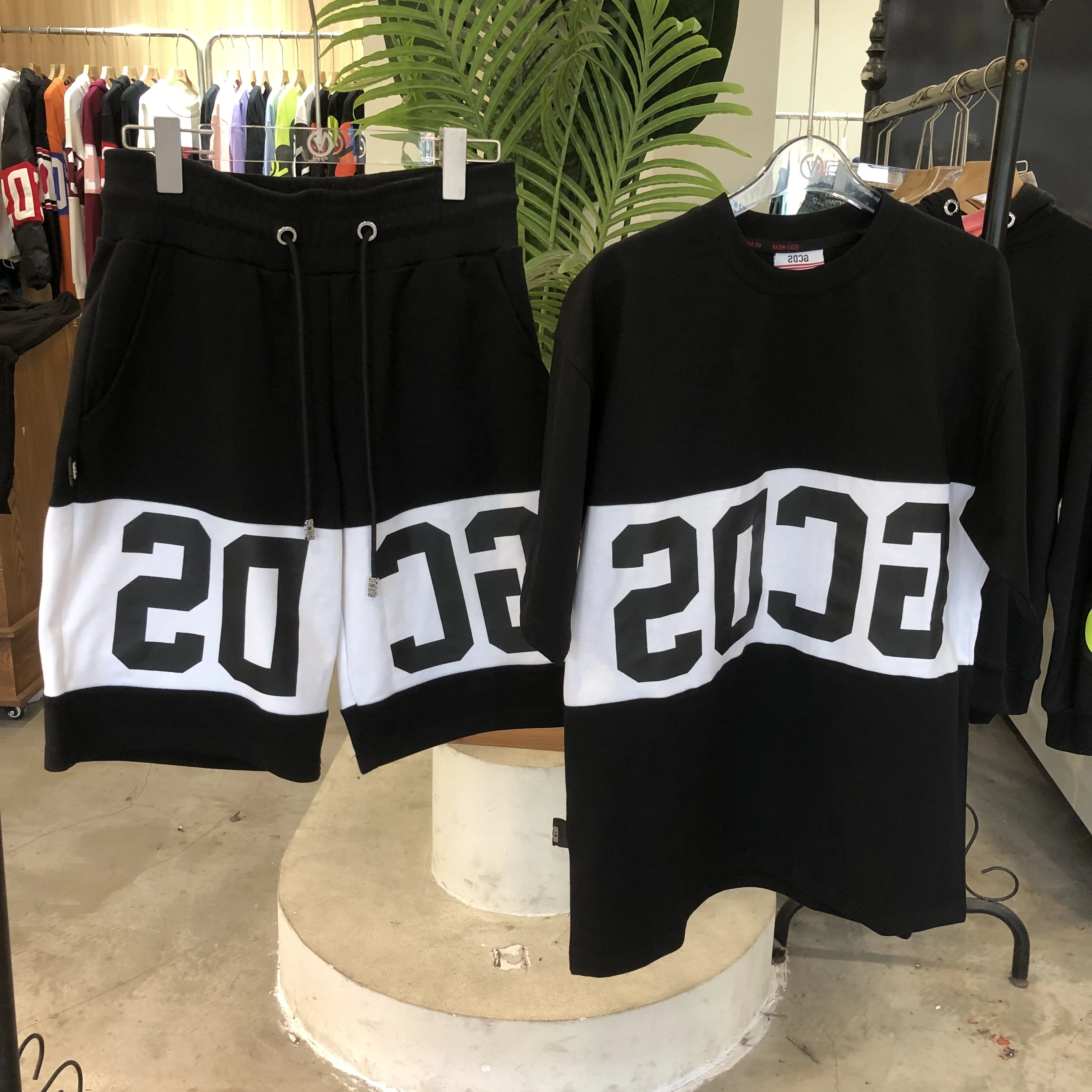 VIVA FELPA DA UOMO E DONNA MARCHI DI LUSSO T-SHIRT T-SHIRT DI LUSSO GSD ...