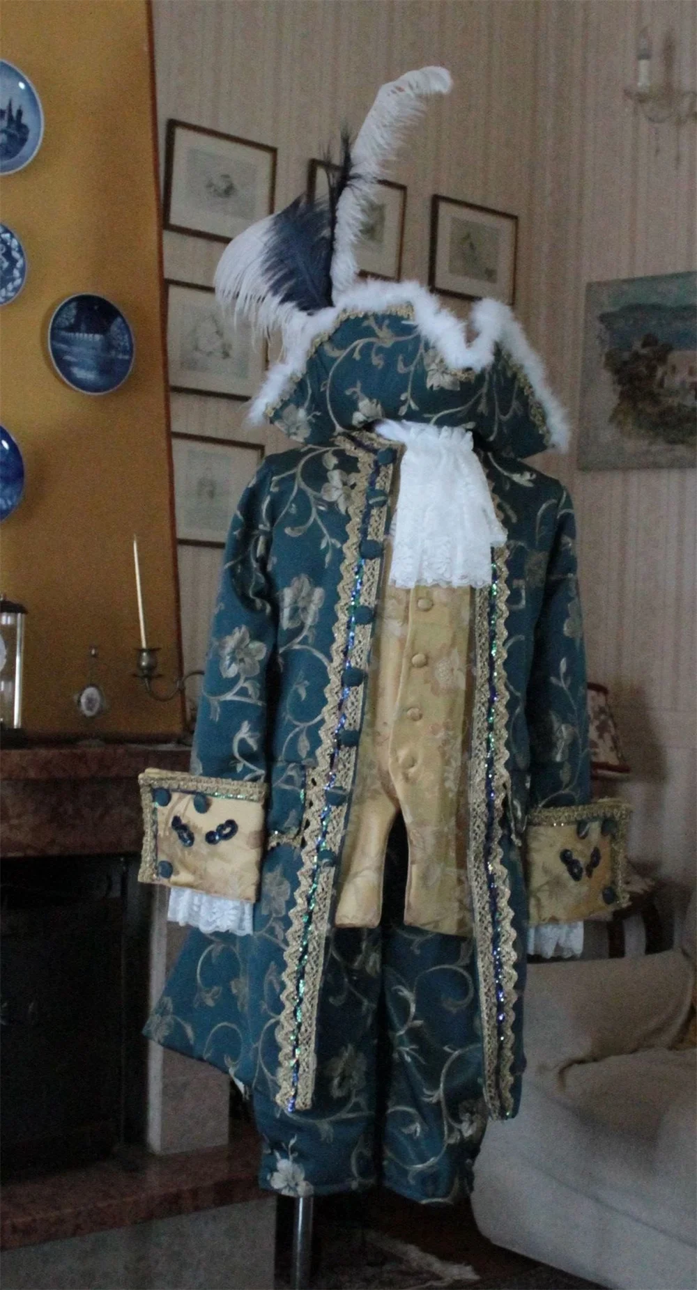 18th Century Costume Men Victorian Rococo Baroque French Court Prince ...